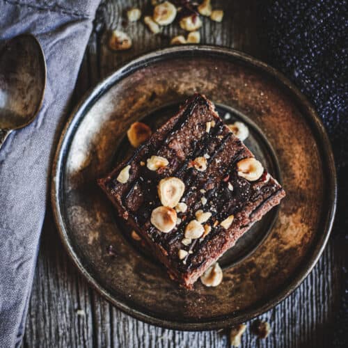 No-Bake Gluten Free Hazelnut Chocolate Bars Recipe
