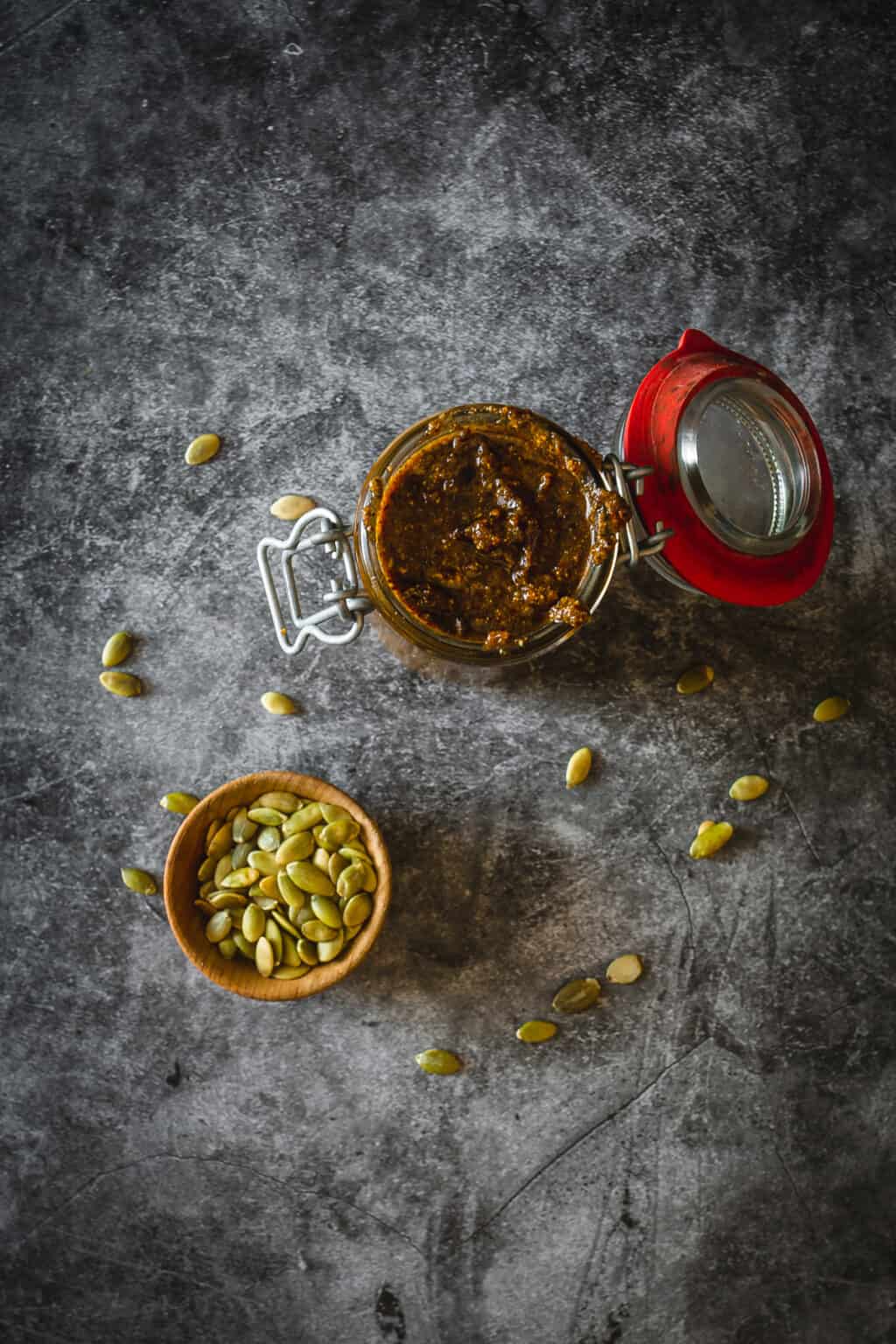How to make Mexican Pepita Salsa, or Salsa Macha with pumpkin seeds