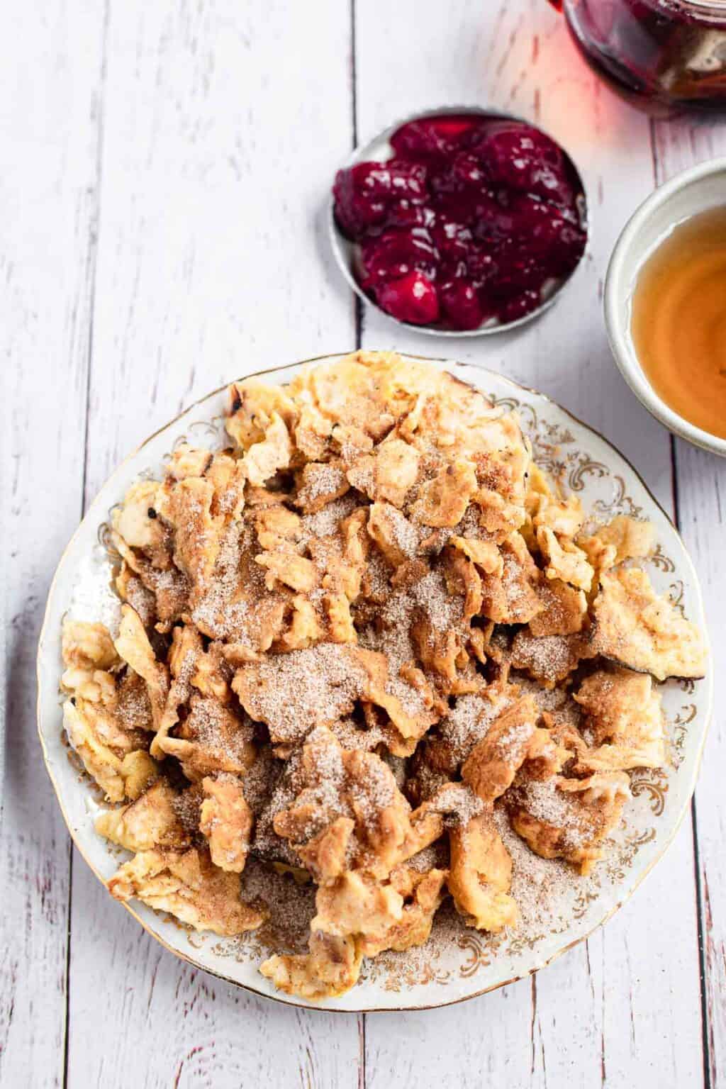 10 Minute Sweet Matzo Brei Recipe (Passover French Toast)