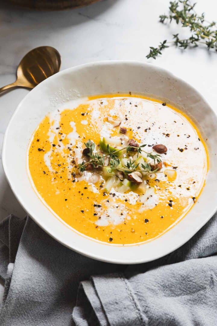 Smooth Butternut Squash Soup with Apples and Coconut Milk