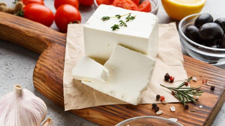 Top 10 Healthiest Cheese Options that You Can Enjoy Without Worrying ...